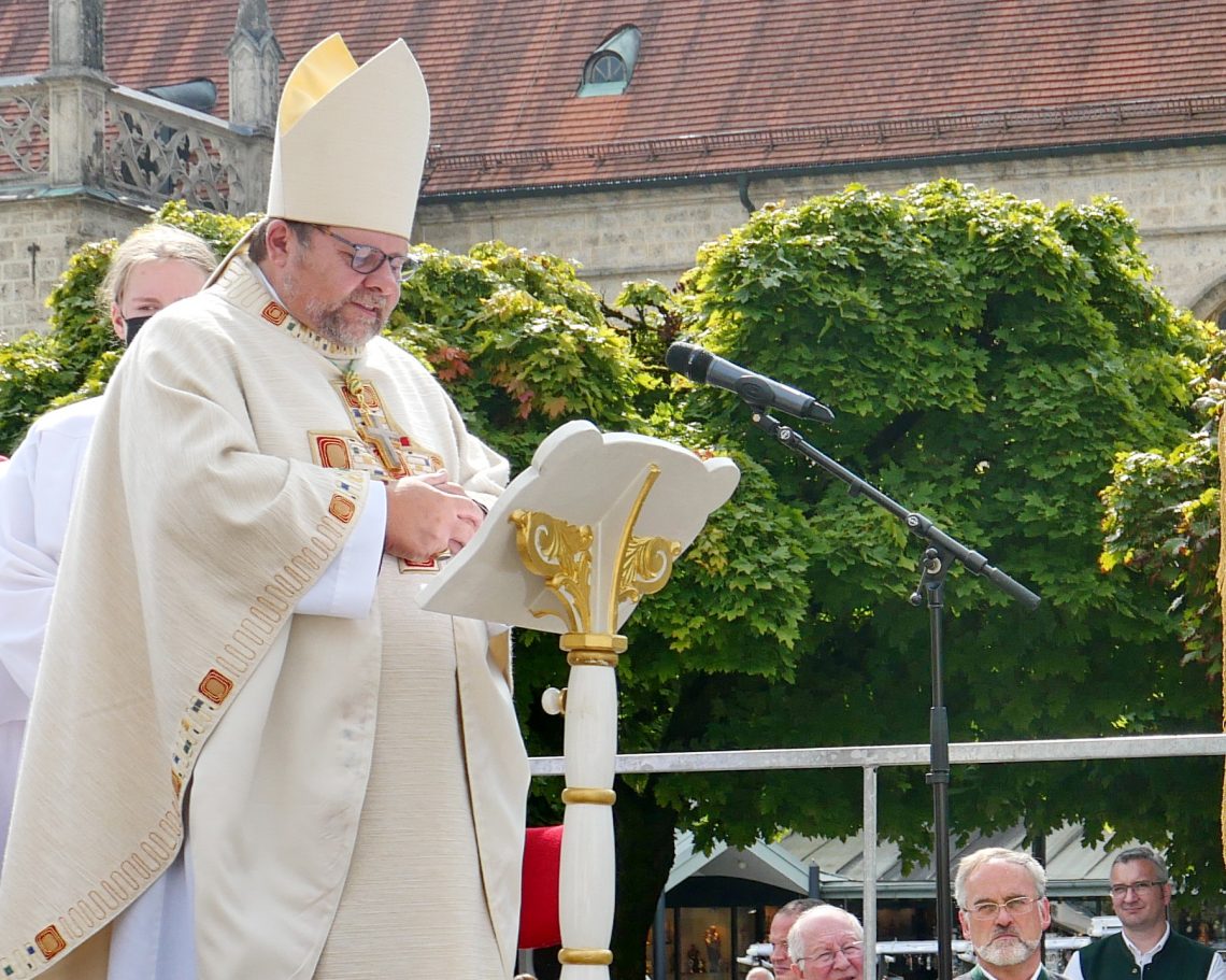 Weihbischof Bischof feiert „Gottesdienst der Nationen“ – Samerberger ...