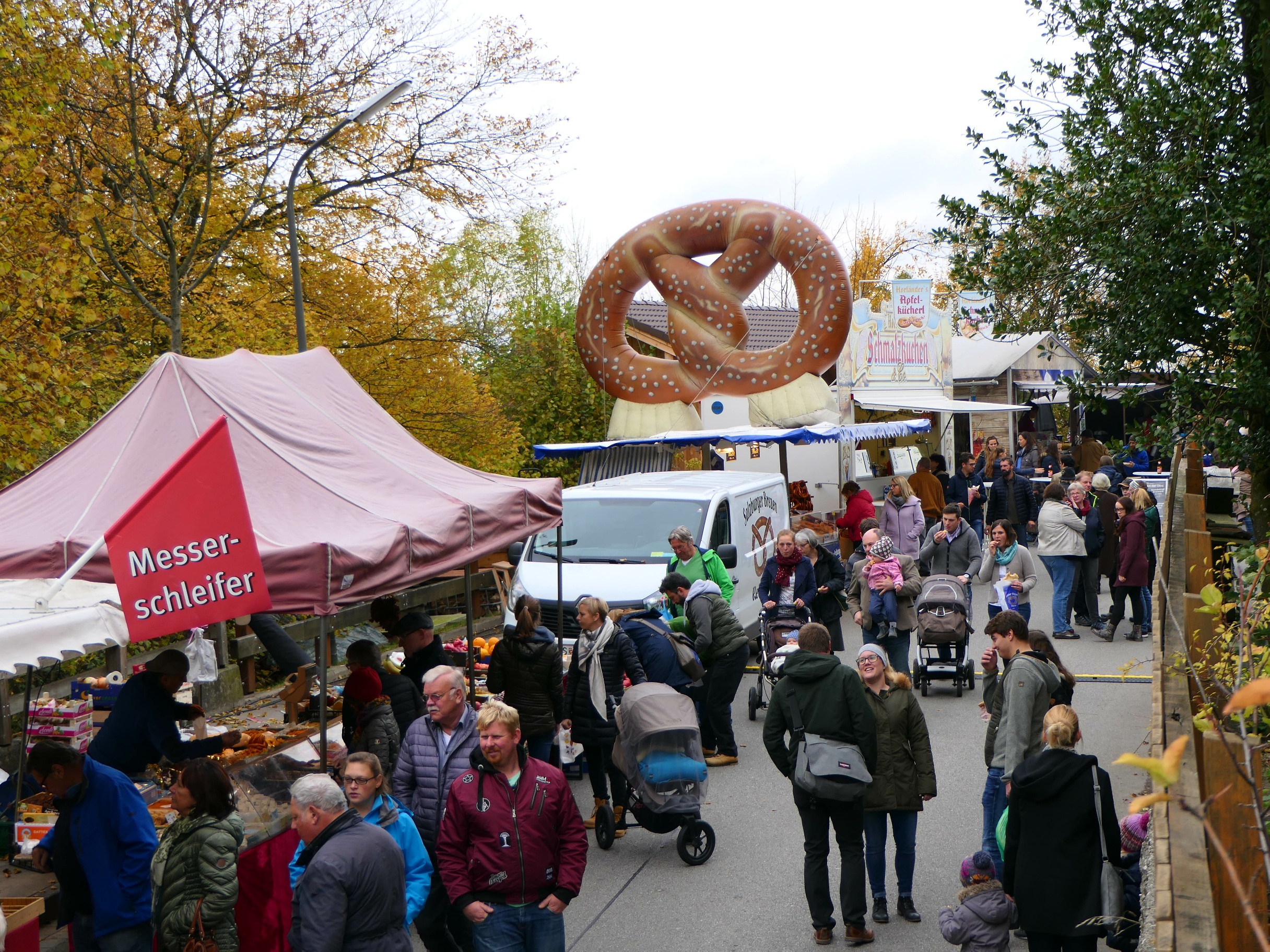 Warenmarkt in Neubeuern – Samerberger Nachrichten