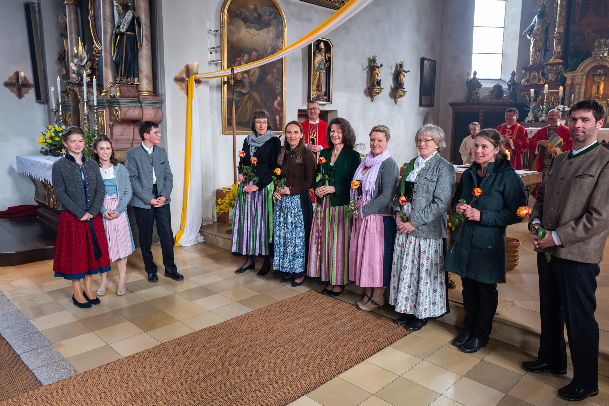 Schweizer Abt bei Samerberger Firmung – Samerberger Nachrichten