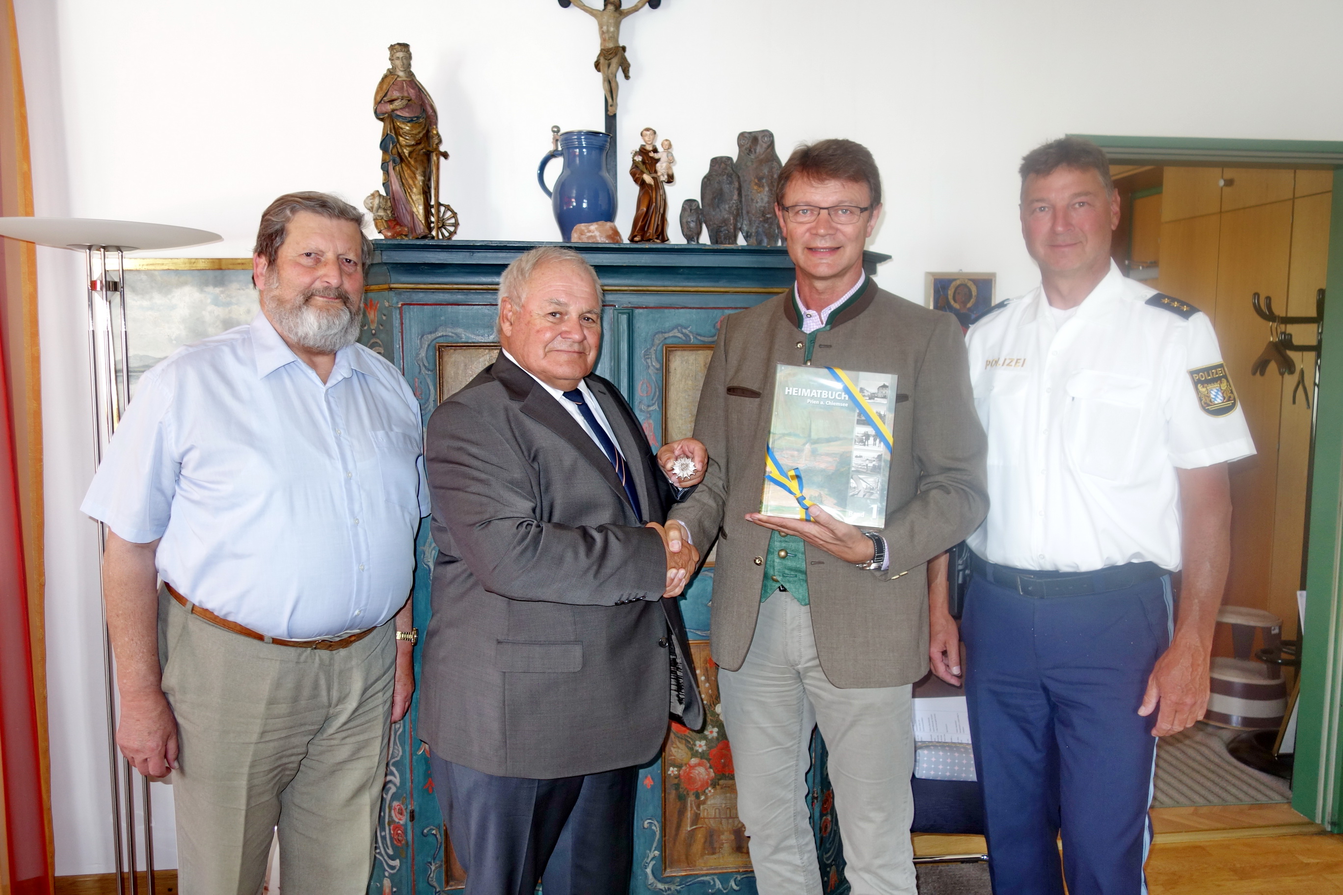 Prien gratuliert Peter Wendl für hohe Auszeichnung – Samerberger ...