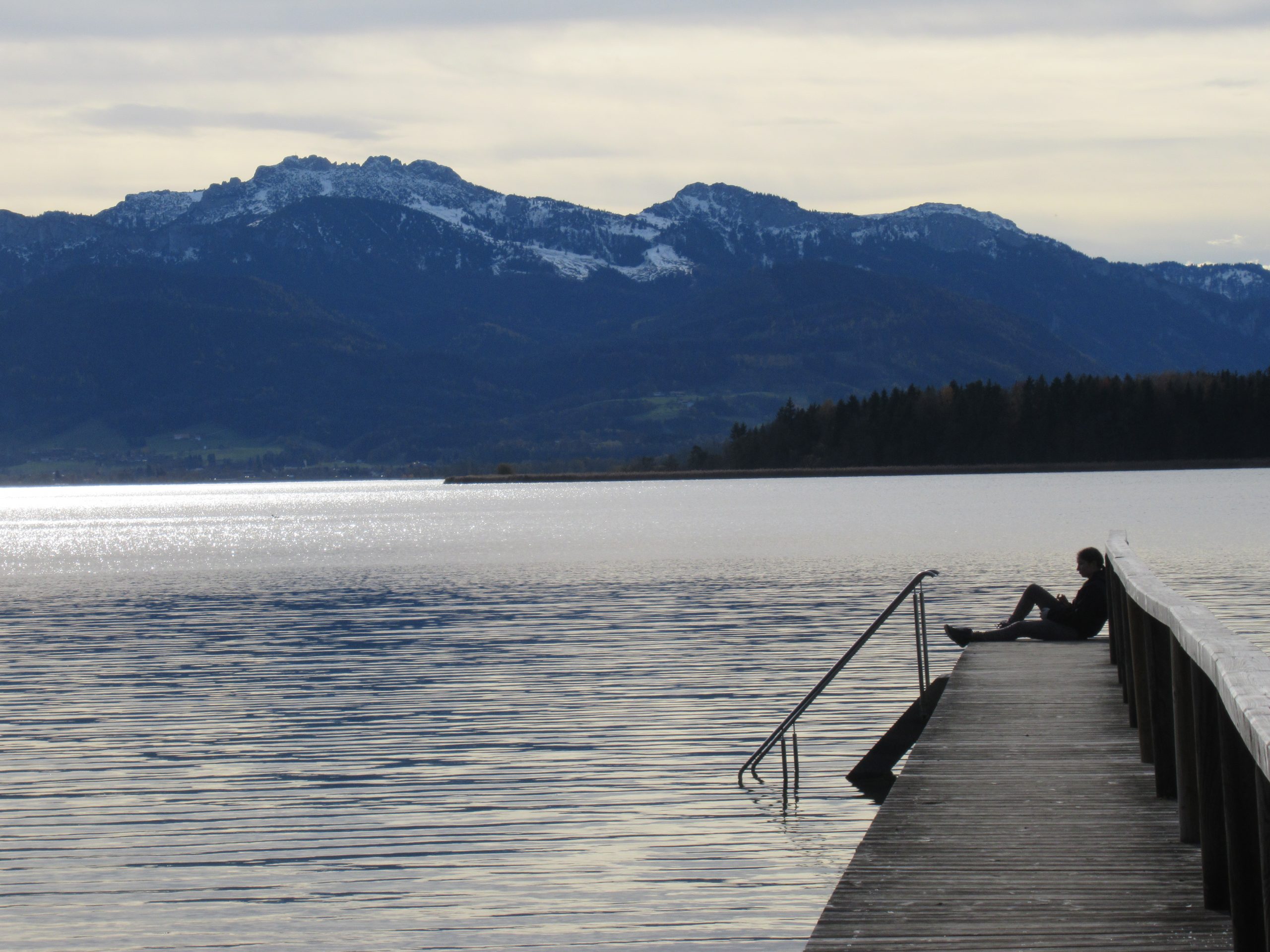 November am Chiemsee-Uferweg zwischen Prien und Breitbrunn ...