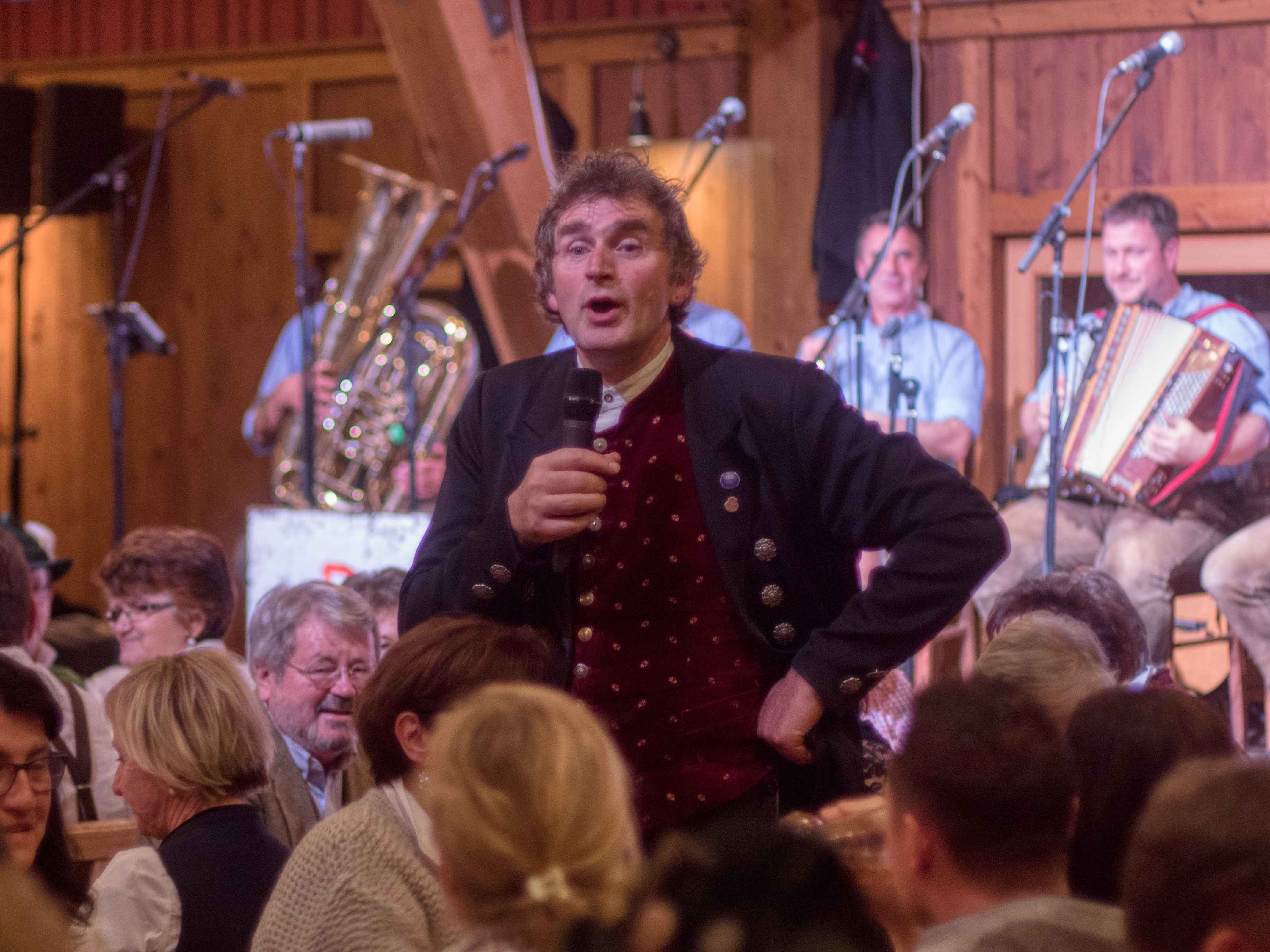 Gstanzlsingen mit Traudi Siferlinger – Samerberger Nachrichten