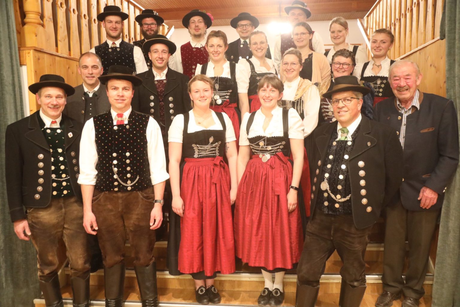 Sebastian Obermeier weiter Hinterskirchener Trachtenvorstand ...