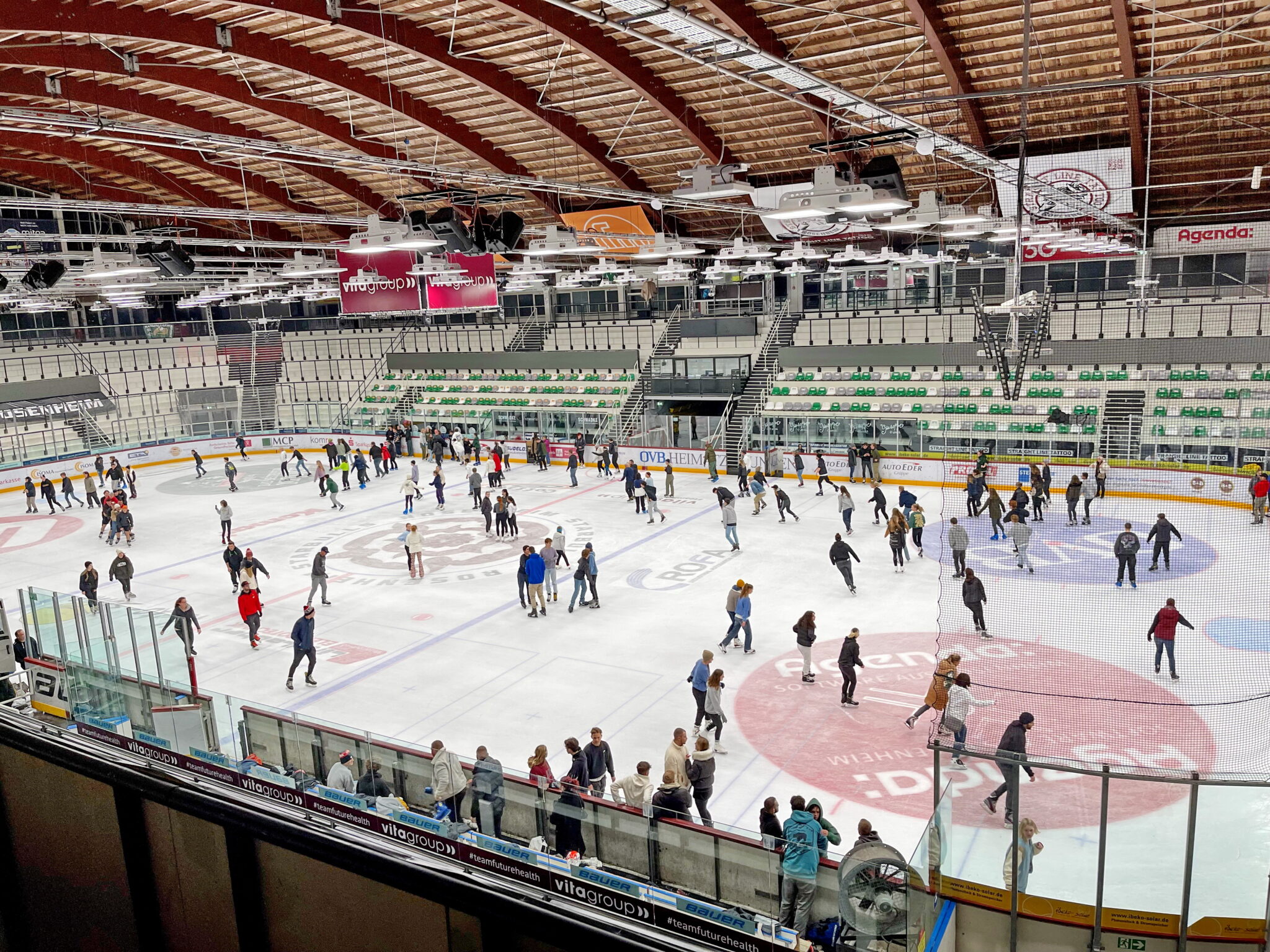Öffentlicher Eislauf im ROFA-Stadion – Samerberger Nachrichten