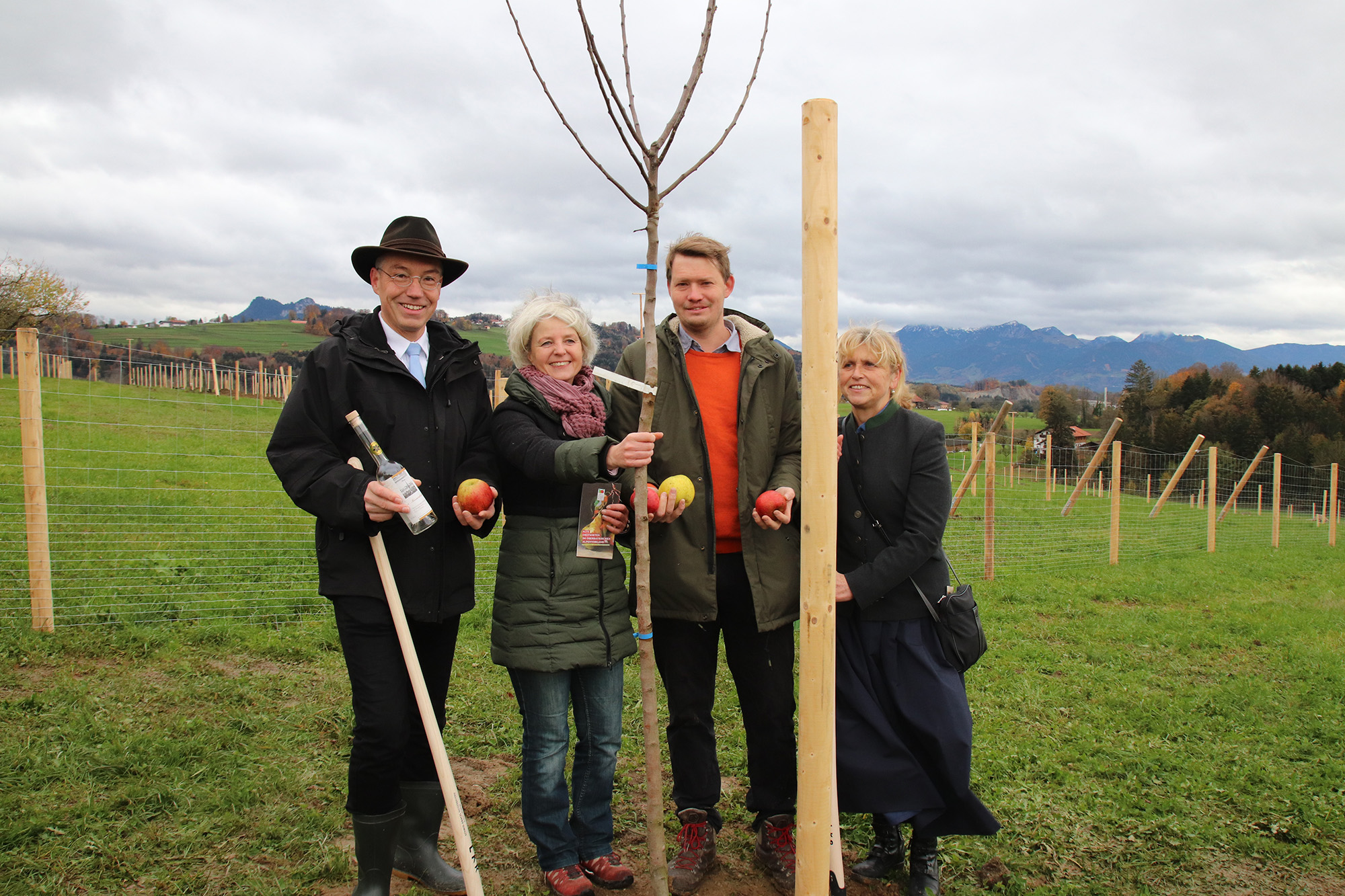 Höhenmoos: Erster Sorten-Erhaltungs-Garten im Landkreis – Samerberger ...