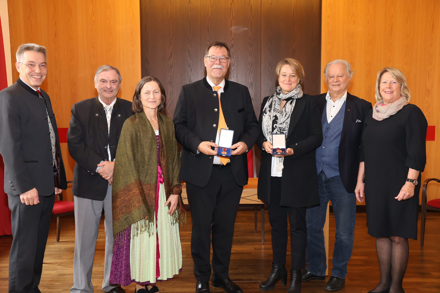 Rosenheim: Verleihung von Verdienstmedaillen – Samerberger Nachrichten