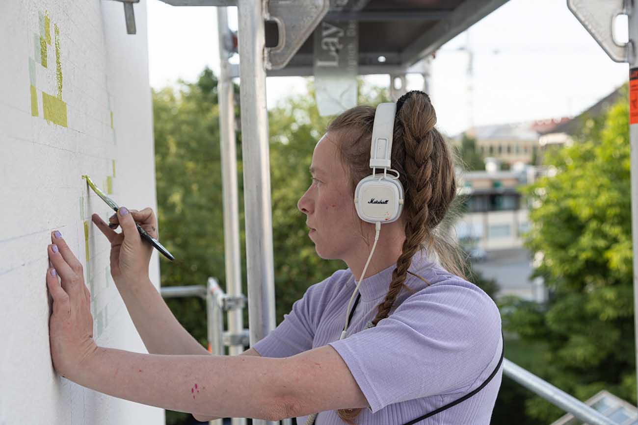 agnes maria lindner bei der arbeit_herbstraße 14_foto © martin weiand ...