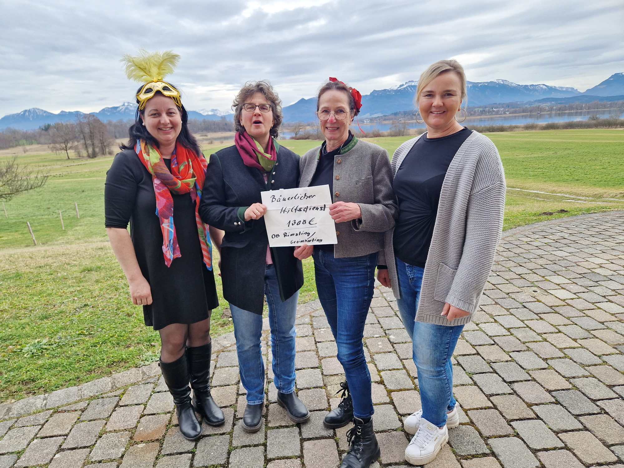 Bäuerinnen spenden für Bäuerlichen Hilfsdienst – Samerberger Nachrichten