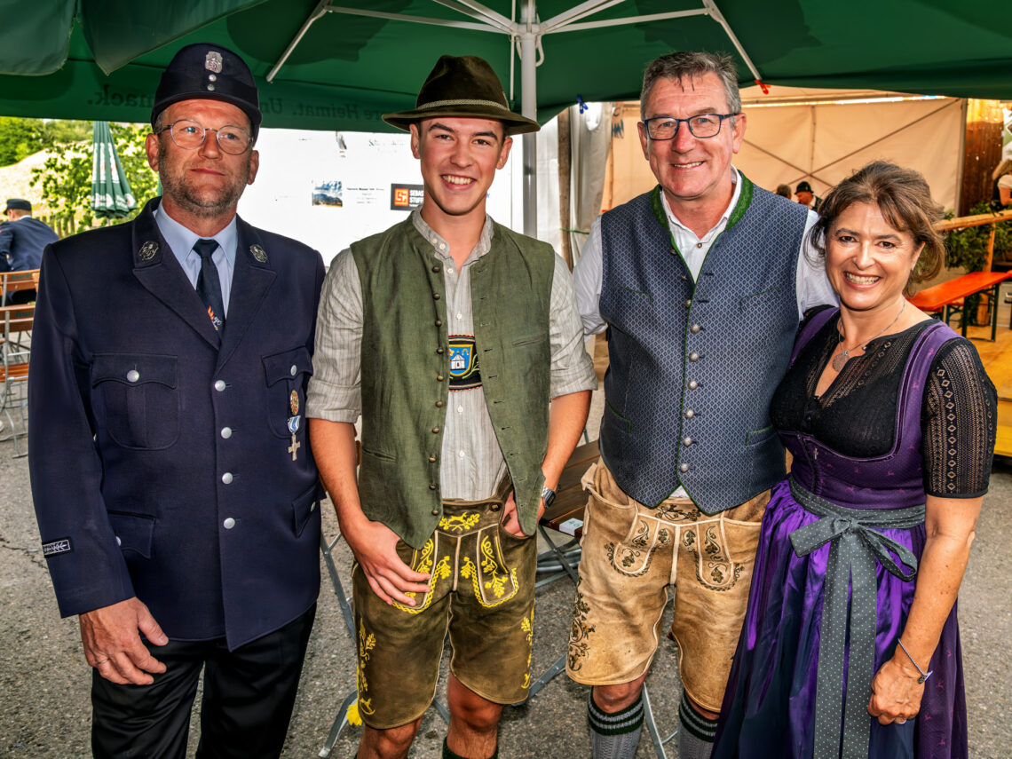 Bieranstich nach Maß bei FFW Grainbach – Samerberger Nachrichten