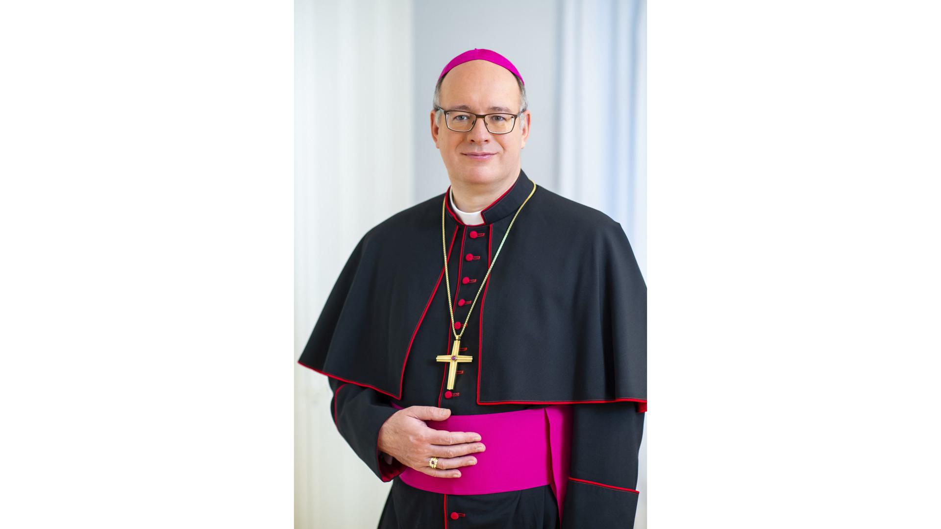 Weihbischof Graf zu Stolberg besucht Rott am Inn – Samerberger Nachrichten