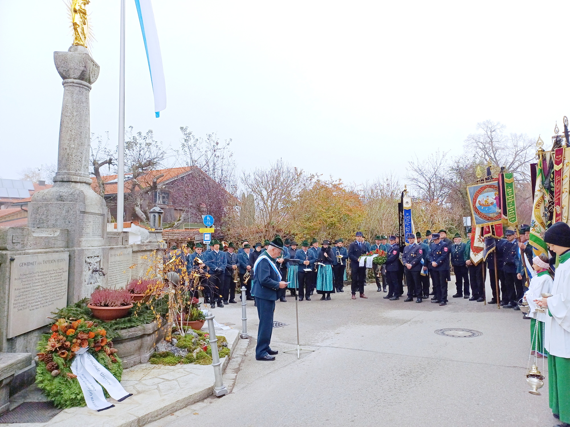 Sind Böllerschüsse am Volkstrauertag zeitgemäß? – Samerberger Nachrichten
