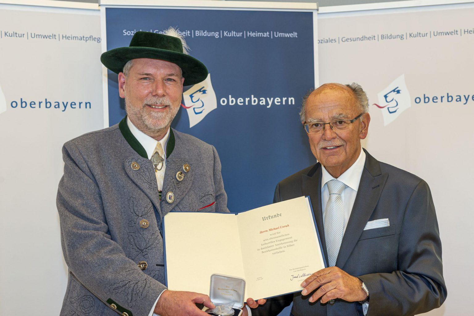 Trachtler Michael Unruh mit Bezirksmedaille geehrt – Samerberger ...